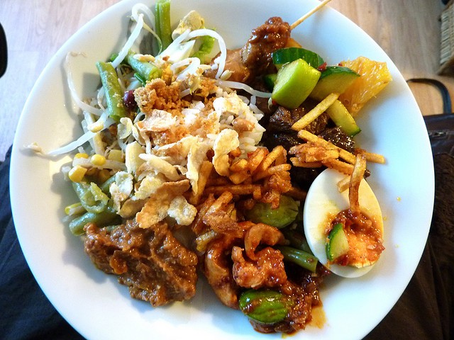 Indonesische rijsttafel rondvaart | Salonboot Avanti